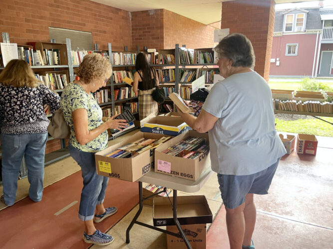 Ross Library holds beloved book sale | News, Sports, Jobs - The Express